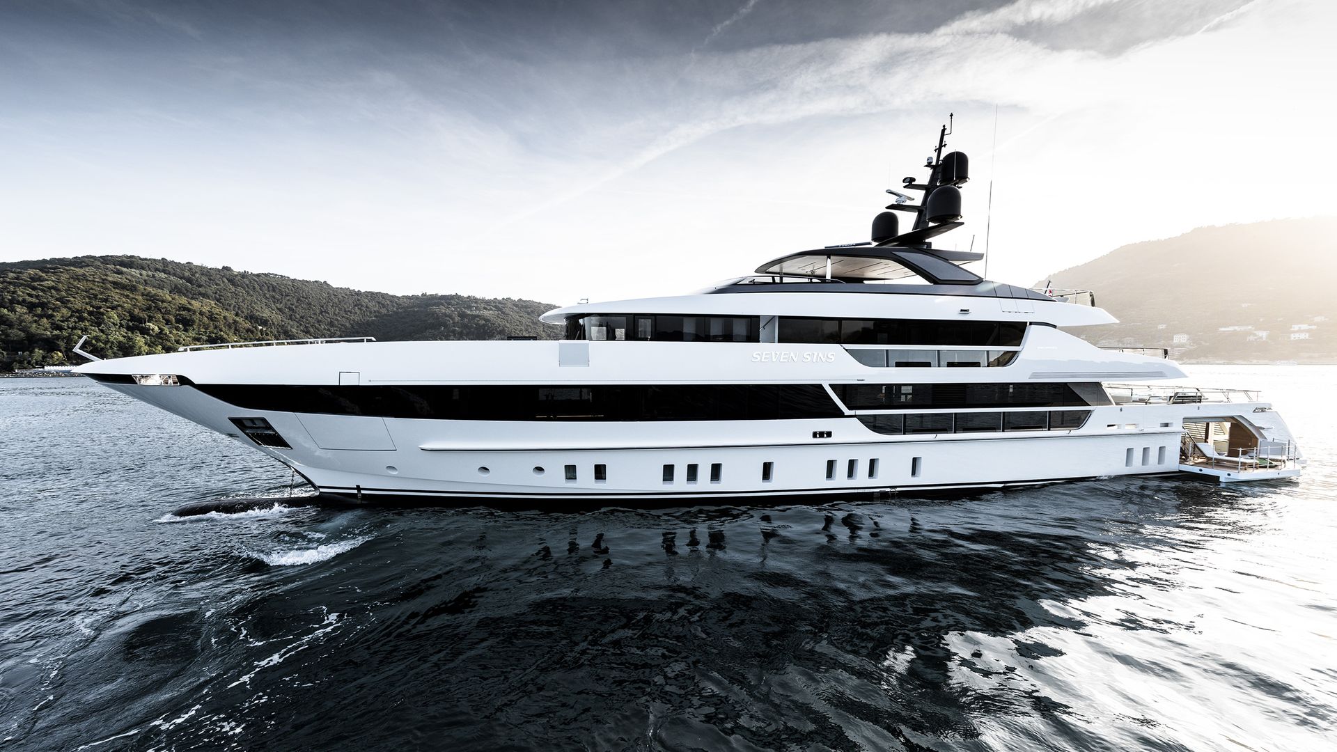 Seven Sins: Inside the first Sanlorenzo 52 Steel yacht